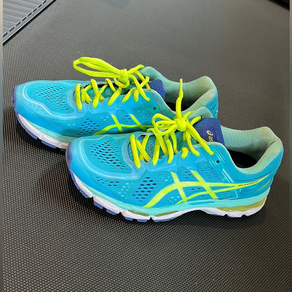 Asics Gel Kayano 22 Running Shoe Blue Yellow Size 9 - Gem